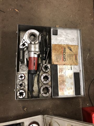 Ridgid 690 Pipe threading machine - PS Auction - We value the future ...