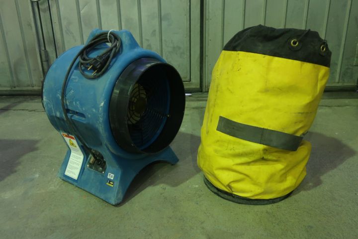 Evacuation fan, Americ VAF 3000 with hose - PS Auction - We value the ...