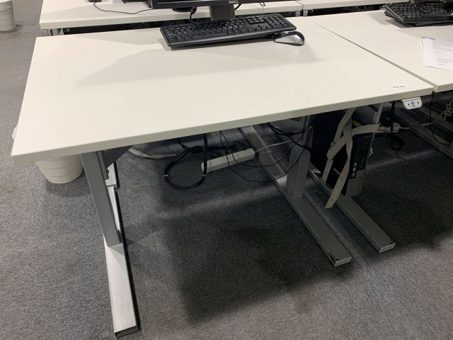 Raise-lower desk Edsbyn - PS Auction - We value the future - Largest in ...