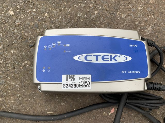 Batteriladdare CTEK XT14000, 24V - Auktioner online - Nätauktioner ...
