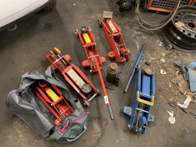 Pillar jacks 6pcs - PS Auction - We value the future - Largest in net ...