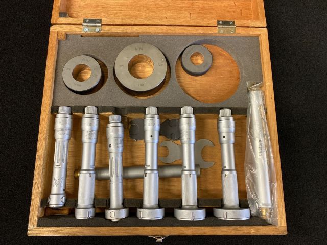 3-point micrometer set 20-50mm - PS Auction - We value the future ...