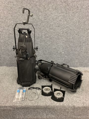 2 St Profiler 750W HPL Zoom 25-50 g S4 Copy - PS Auction - We value the ...