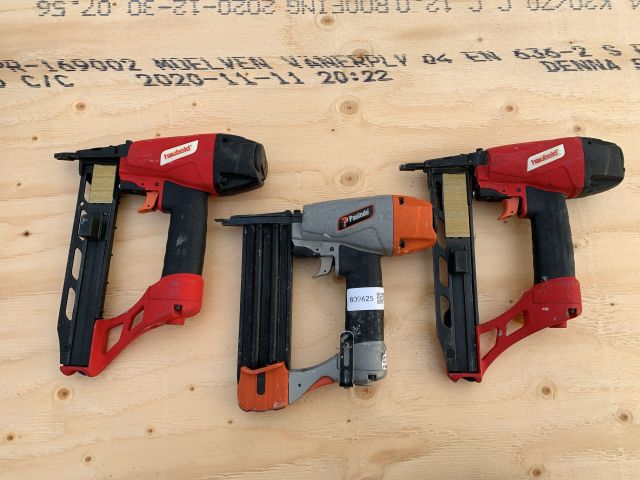 Pneumatic diving pistol and 2 staple guns Haubold, Paslode - PS Auction ...