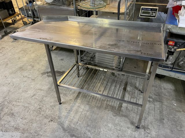 Dispensing bench right, folded back edge, grid lower shelf approx ...