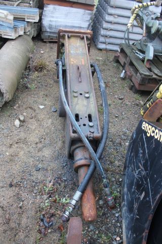 Hydraulhammare Montabert BRH 501 - Auktioner online - Nätauktioner ...