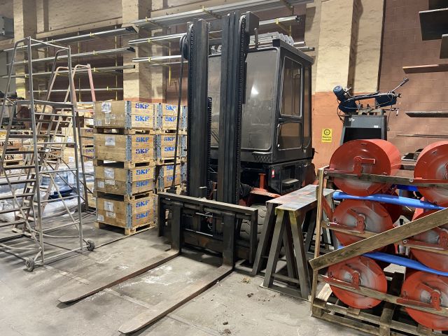 Diesel truck Linde H40 - PS Auction - We value the future - Largest in ...