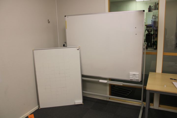 2 pcs Whiteboard - PS Auction - We value the future - Largest in net ...
