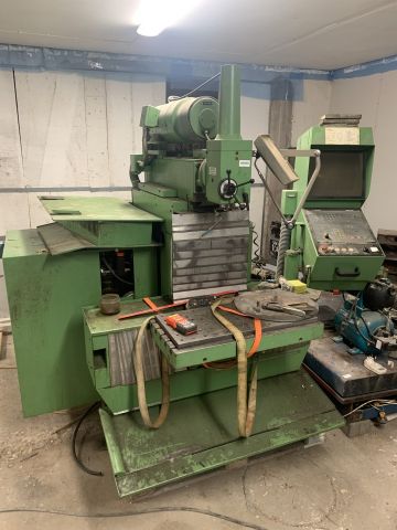 CNC Fräs Maho MH 500C - Auktioner online - Nätauktioner ...