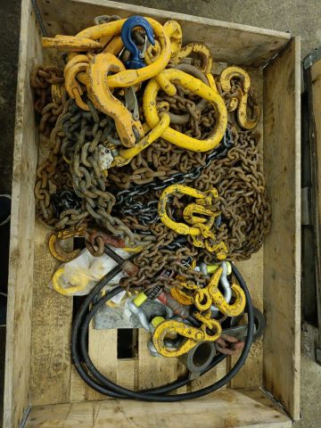 Lifting chains - PS Auction - We value the future - Largest in net auctions