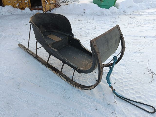 Sleigh - PS Auction - We value the future - Largest in net auctions