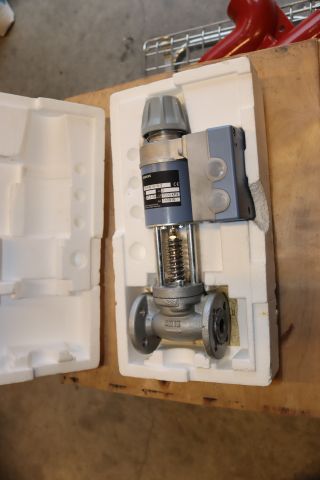 Styrventil inkl ställdon - Auktioner online - Nätauktioner ...
