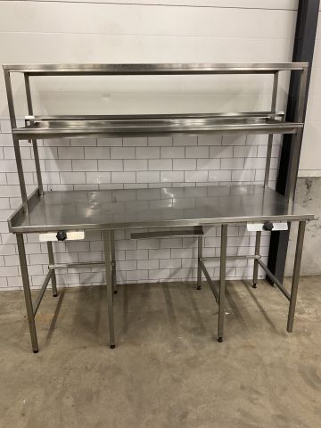 Disk sorting bench with top shelf - PS Auction - We value the future ...