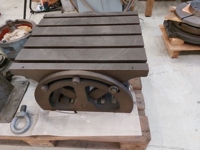 Sine table for milling / turning 600x500x350 - PS Auction - We value ...