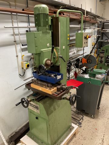 Milling machine Brave UBM 30 - PS Auction - We value the future ...