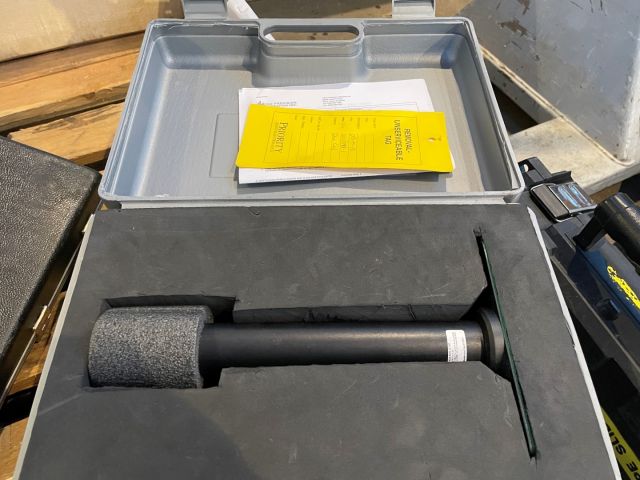 Light comparator - Auktioner online - Nätauktioner & Konkursauktioner ...