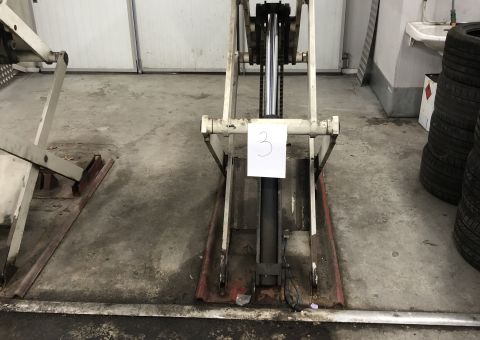 Saxlyft (bil) Stenhöj 3000kg (448901) - Hitta auktioner på BidPal