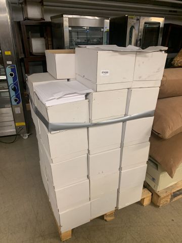 Skuret papper 8x4 rutor - Auktioner online - Nätauktioner ...