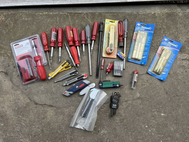 Mixed tools - PS Auction - We value the future - Largest in net auctions