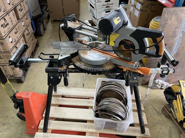 Kap och gersåg från Evolution Rage 3-DB med bord - Auktioner online ...