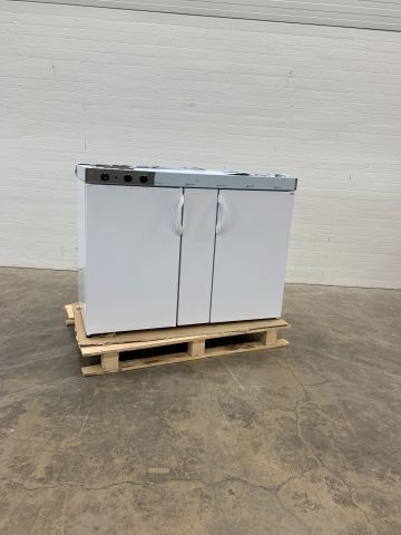 Mini kitchen Intra with plates, 120x90x60 - PS Auction - We value the ...