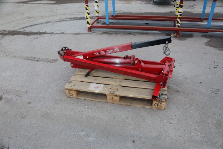 Engine lift, max 1 ton. - PS Auction - We value the future - Largest in ...