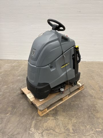 Cleaning machine Kärcher B50 / 40 RS - 2016 - 366h - PS Auction - We ...