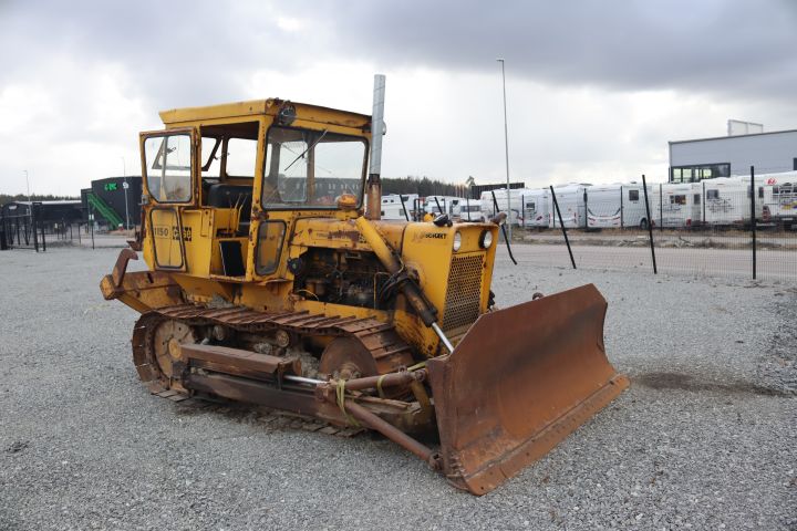 Bulldozer / crawler dozer Case 1150 with dozer blade - PS Auction - We ...