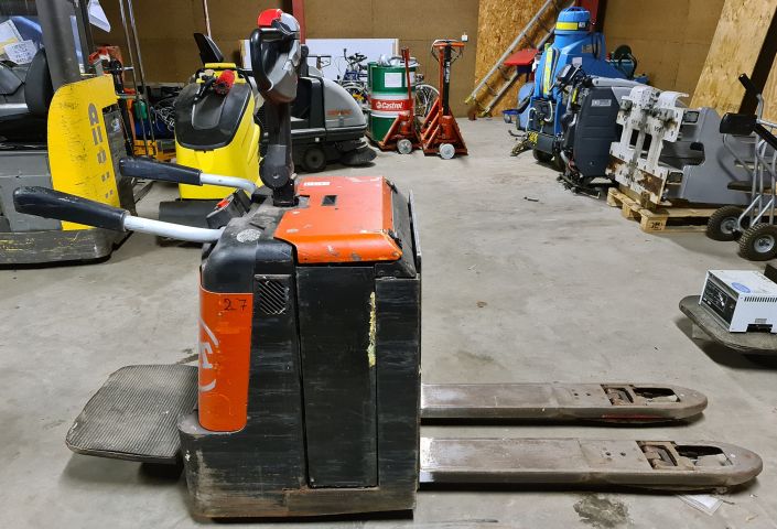 Truck BT LPE 240 / S - PS Auction - We value the future - Largest in ...