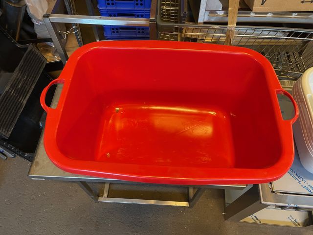 6 st nya plastbaljor Hammarplast, Plastteam - Auktioner online ...