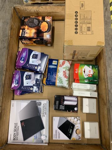Assortment with consumer electronics - PS Auction - We value the future ...