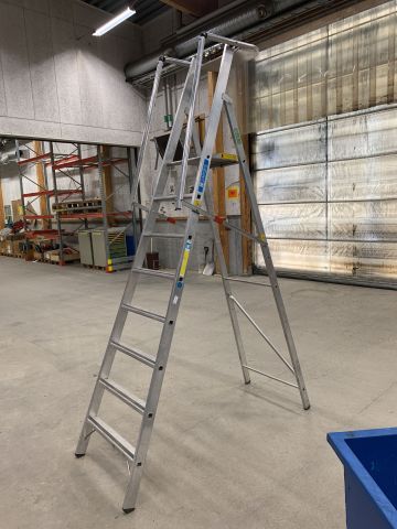 Folding ladder work platform Zagres 8-step - PS Auction - We value the ...