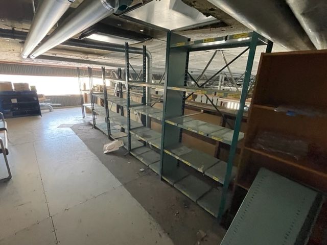 Sheet metal shelves, 5 sections - PS Auction - We value the future ...