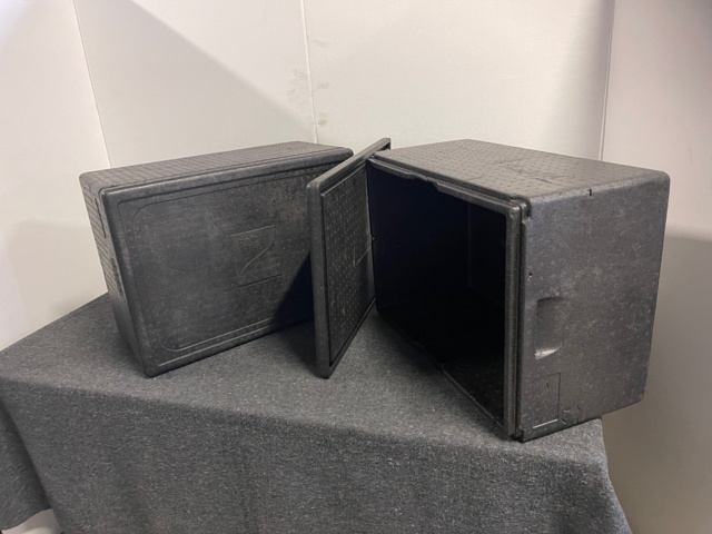 2 large themo boxes in styrofoam - PS Auction - We value the future ...