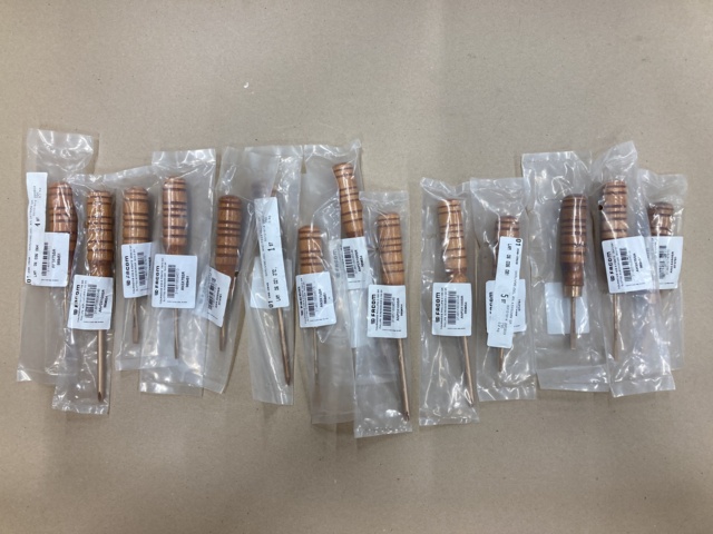 Gnistfria och icke-magnetiska spår- och stjärnmejslar Facom - Auktioner ...