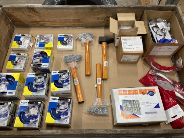 Axial brushes, rivet hammers and key cabinets etc - PS Auction - We ...
