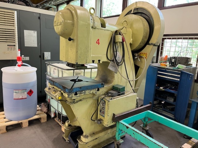 Punching machine Soenen 40 tons - PS Auction - We value the future ...