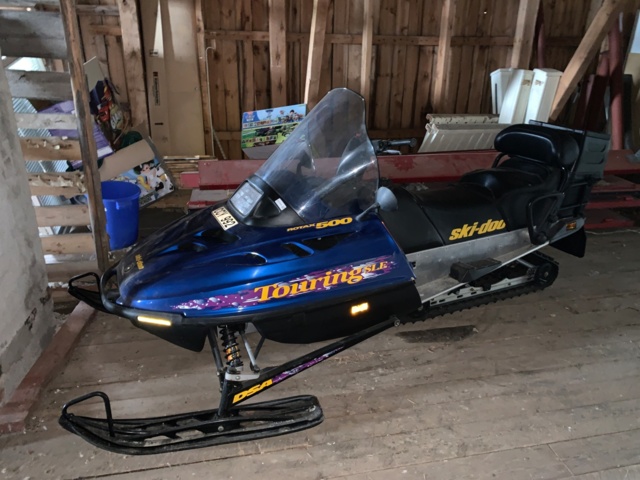 Snowmobile Ski-Doo Touring SLE -1999 (6961km) - PS Auction - We value ...