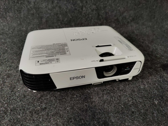 Projector Epson H720b Ps Auction We Value The Future Largest In