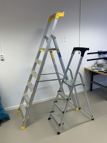 Ladders 2 pcs - PS Auction - We value the future - Largest in net auctions