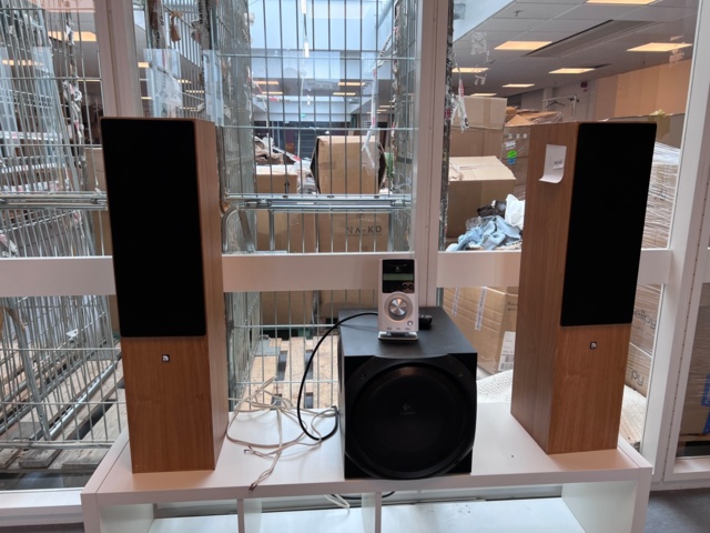 Bass box and passive speakers, Logitech & Audio Pro - PS Auction - We ...
