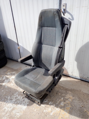 Air-suspended Driver's seat Volvo - PS Auction - We value the future ...