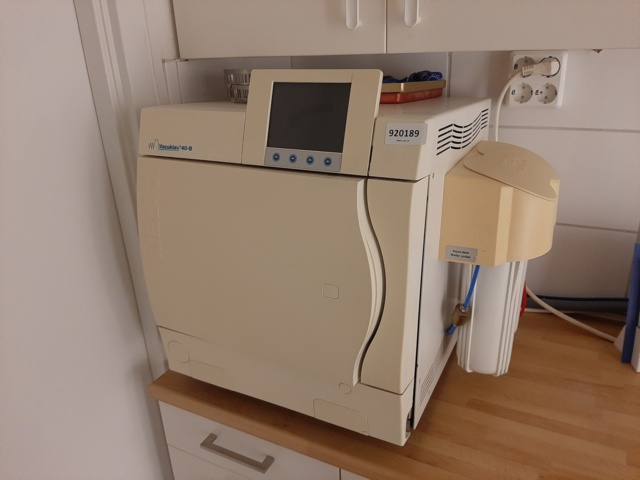 Autoclave, scanner, compressor & suction - PS Auction - We value the ...