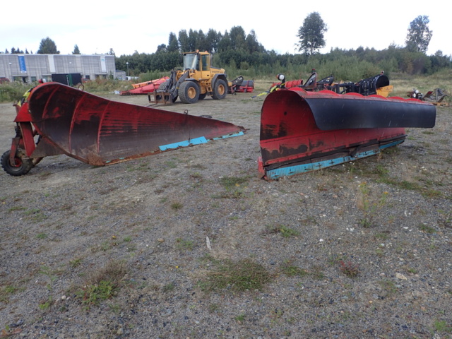Front plow & Side wing - PS Auction - We value the future - Largest in ...