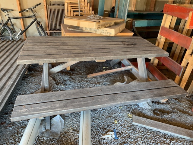 Rest area table with integrated benches - PS Auction - We value the future - Largest in net auctions