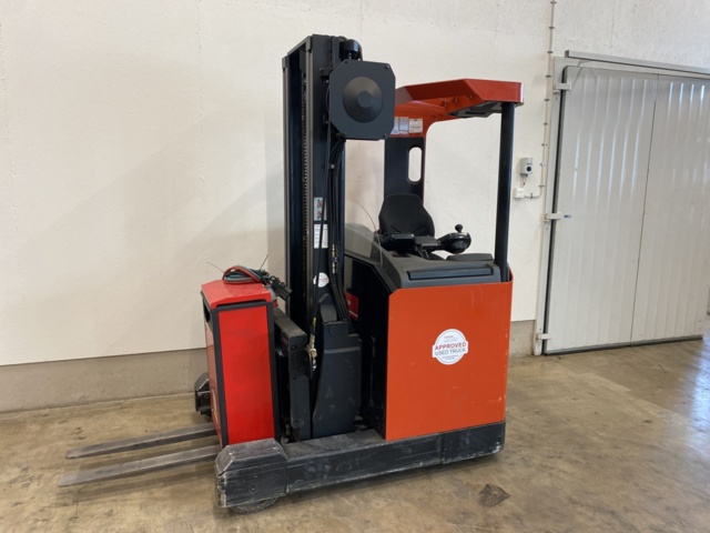 Reach mast truck RR B2 - PS Auction - We value the future - Largest in ...
