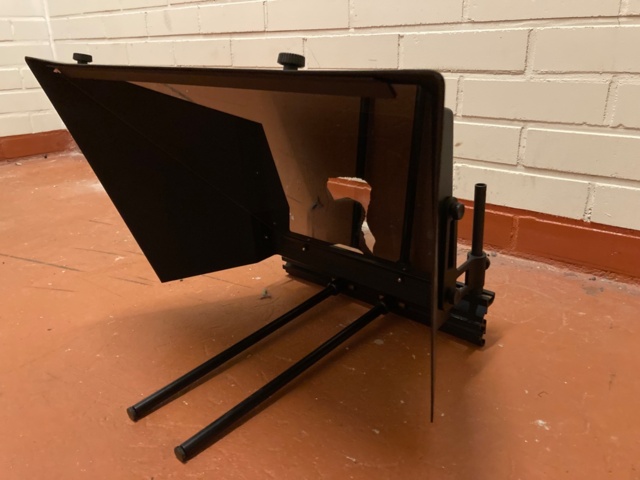 Autoscript prompter hood and mirror - PS Auction - We value the future ...