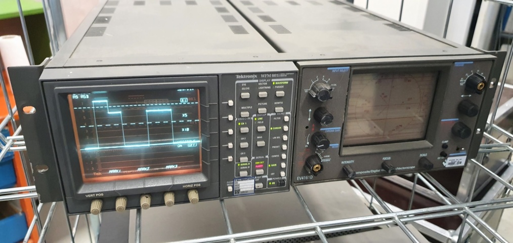 Tektronix WFM 601i & Electronic Visuals EV 3151D - PS Auction - We ...