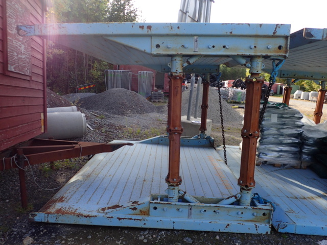 1 sheet pile box/shaft box for deep digging - PS Auction - We value the ...