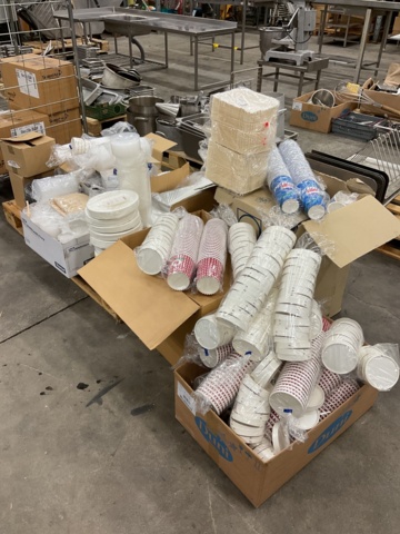 Lot of various disposable items - PS Auction - We value the future ...